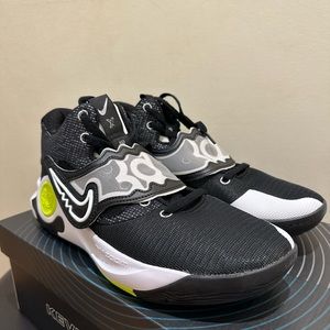 Nike | Shoes | Nib Mens Nike Basketball Kd Trey 5 X Black White Volt ...
